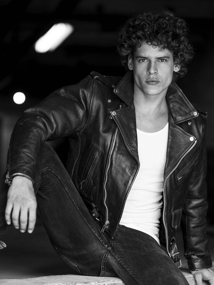 Picture of Sidney Mello