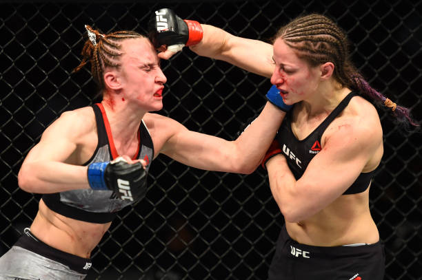Lucie Pudilova, Sarah Moras