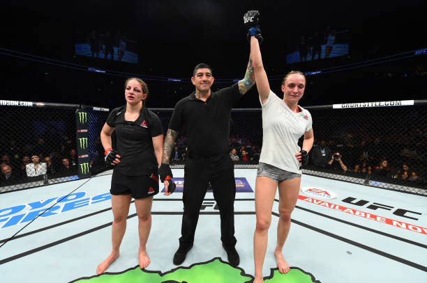 Sarah Moras, Lucie Pudilova
