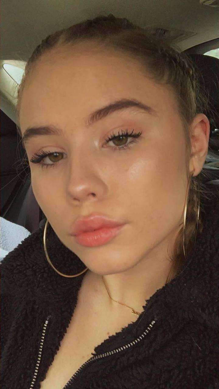 Picture of Lexee Smith