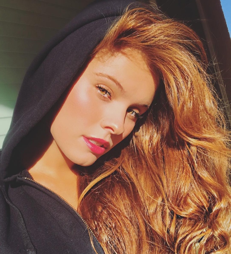 Picture of Elley V Peart