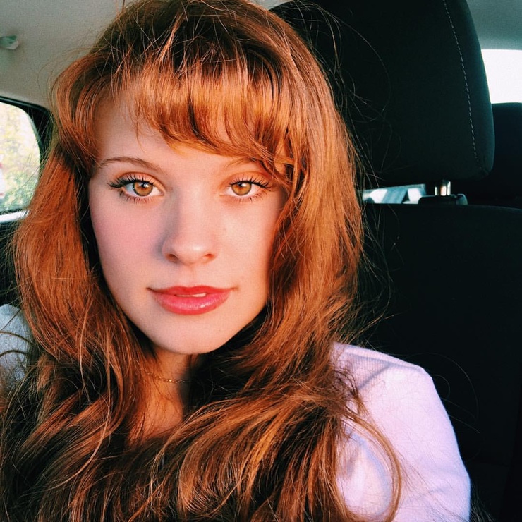 Picture of Elley V Peart