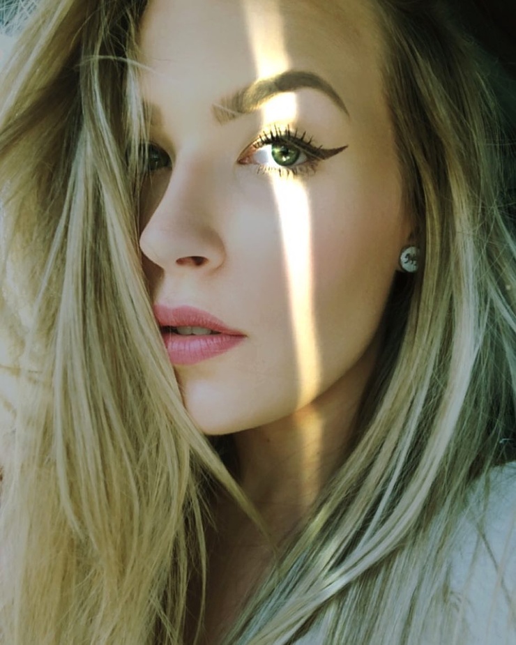 Listal - List the stuff you love! Movies, TV, music, games and books