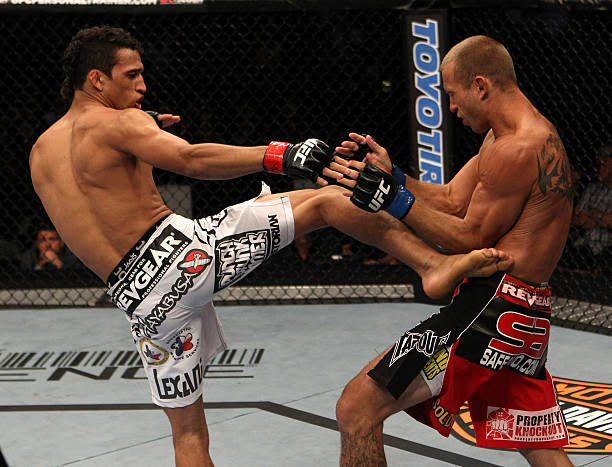 Charles Oliveira, Donald Cerrone