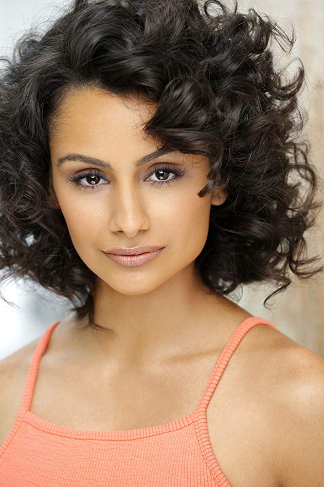 Nazanin Mandi picture