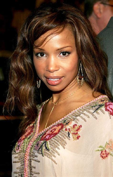 Image of Elise Neal