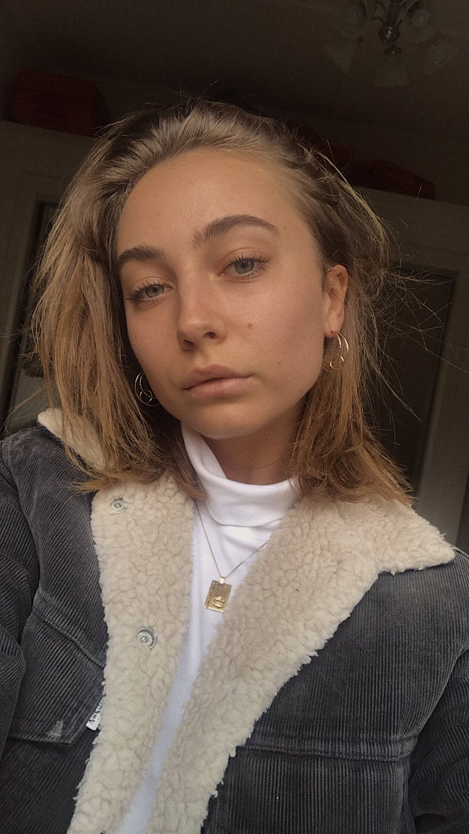 Mavournee Hazel image