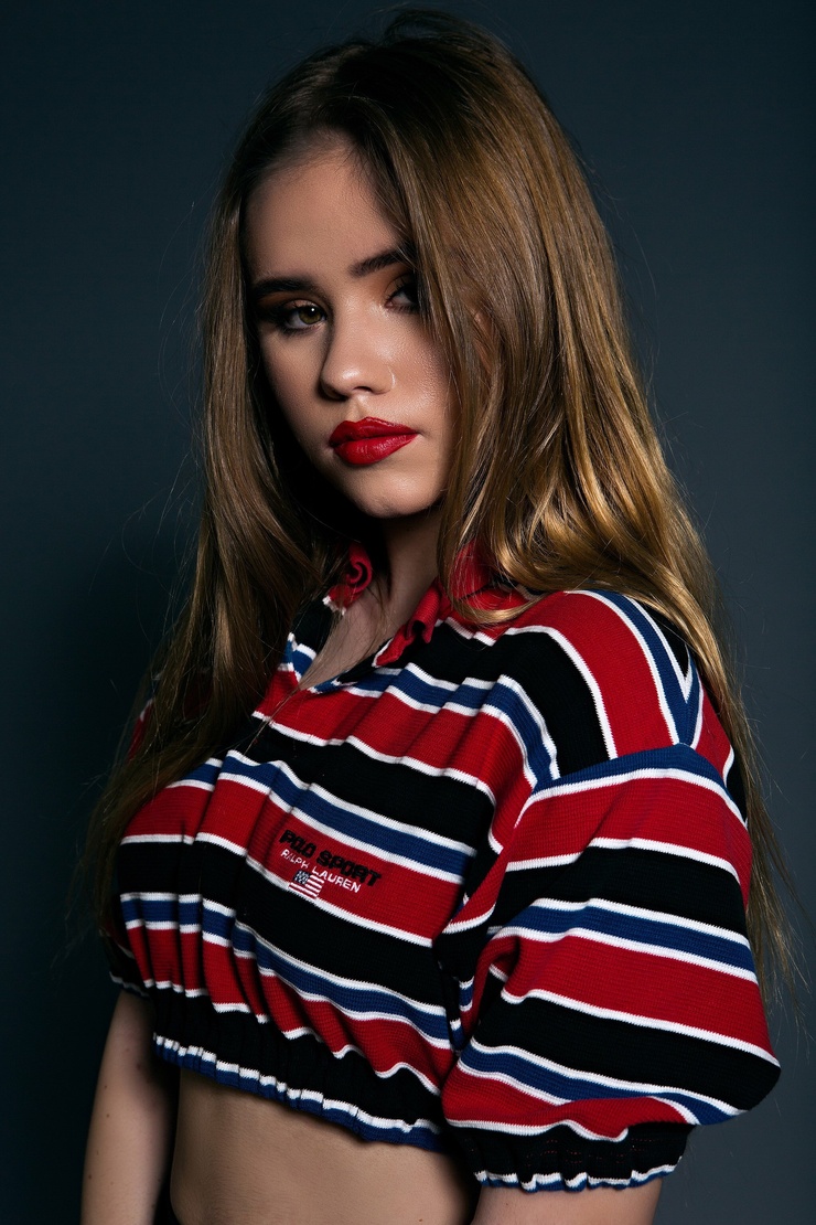 Picture of Lexee Smith