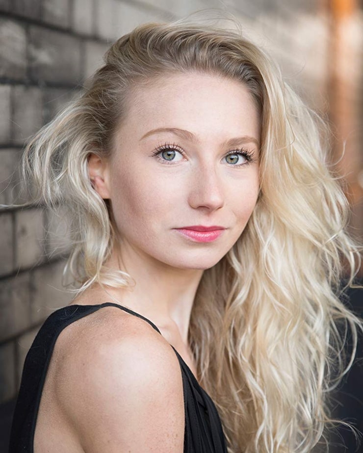 Image of Keely Cat Wells