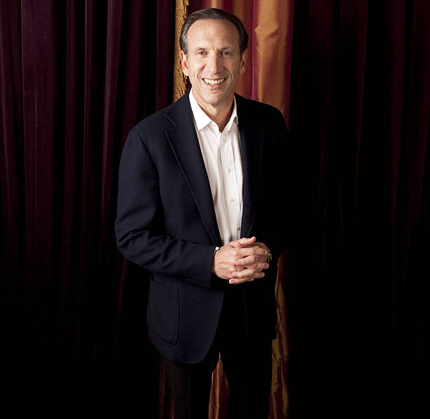 Howard Schultz