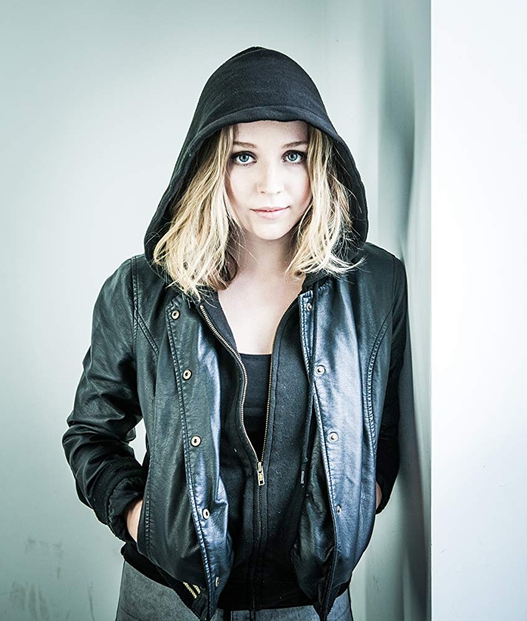 Picture of Hannah Endicott-Douglas