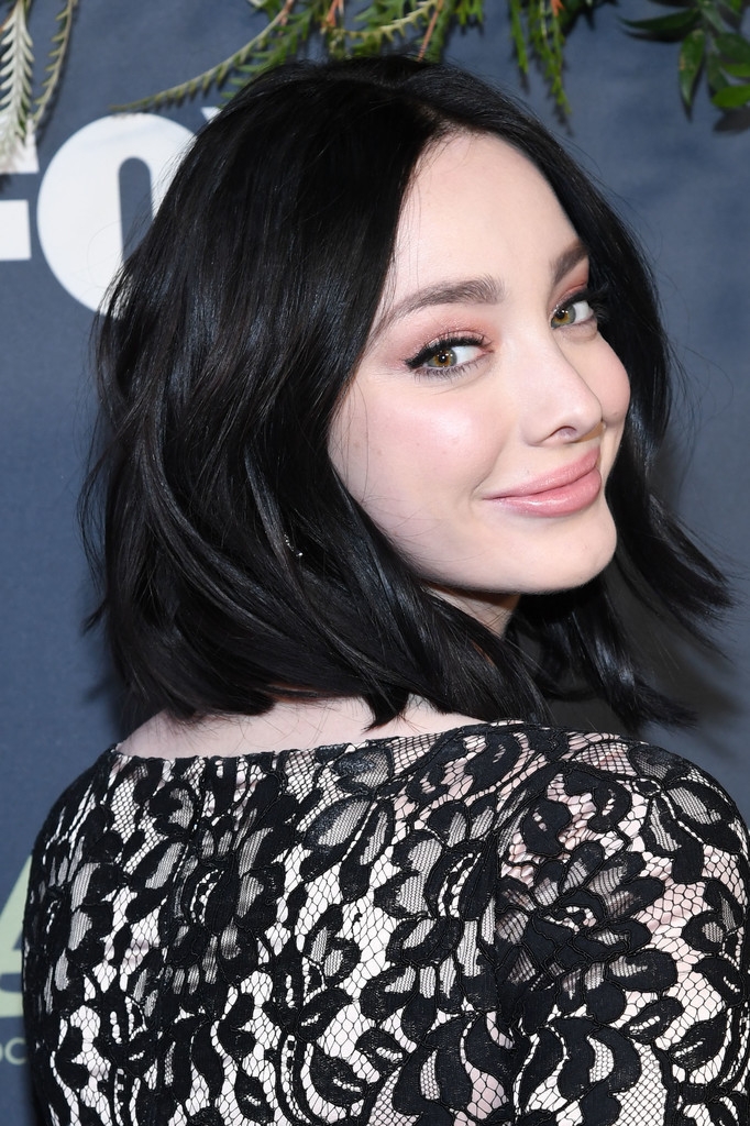 Emma Dumont