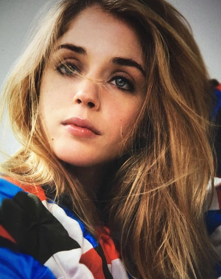 Picture of Alice Isaaz