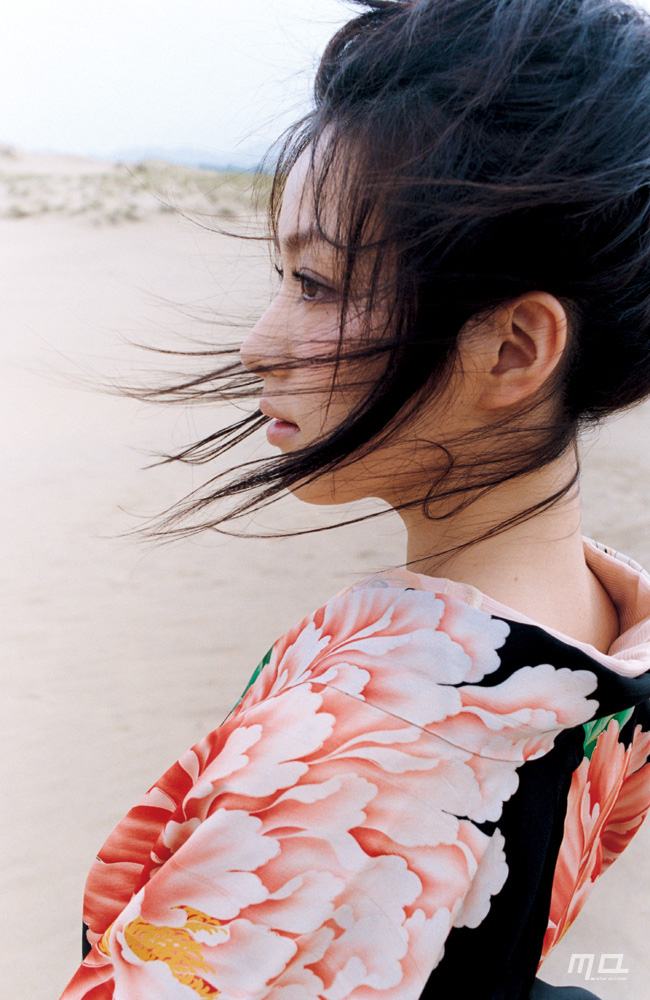 Picture of Saki Seto