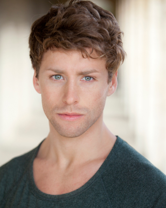Picture of Mitch Hewer