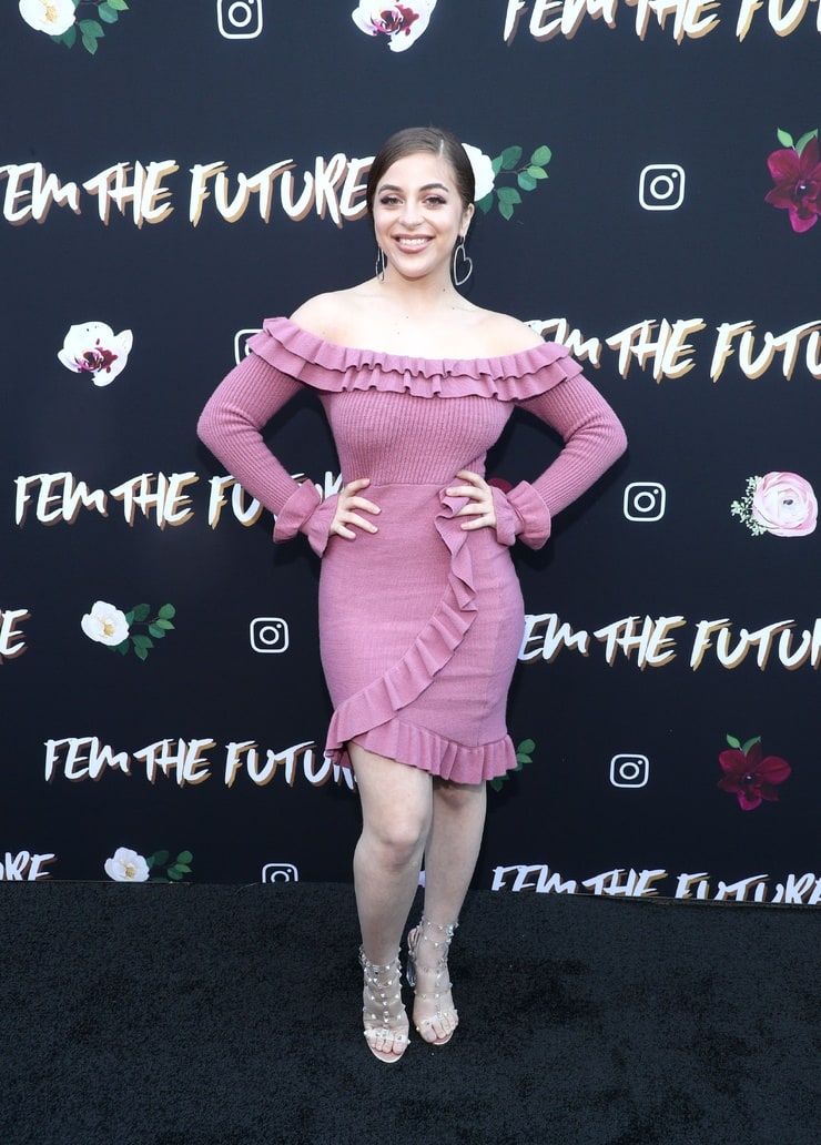 Ariel Martin picture