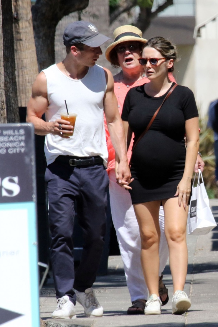 Picture of Addison Timlin