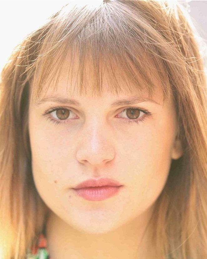 Picture of Claudia Dimier