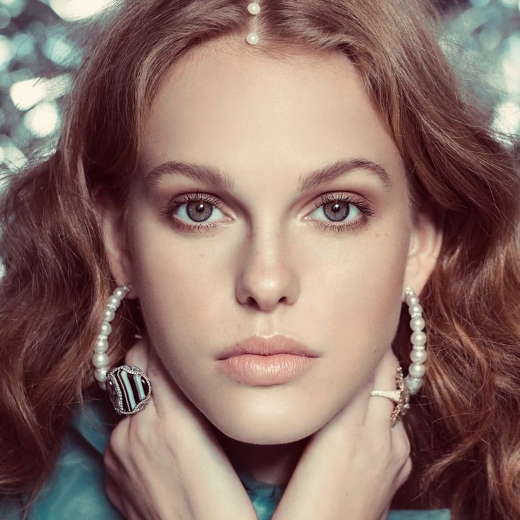 Picture of Esther Lomb