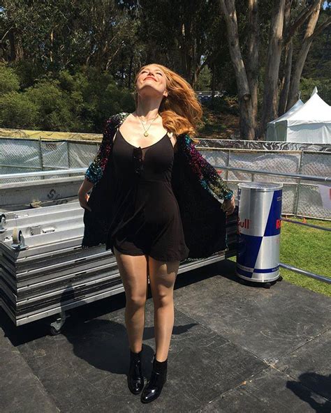 Freya Ridings picture