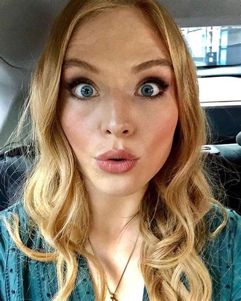 Picture of Freya Ridings