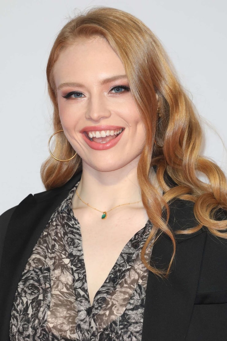 Picture of Freya Ridings