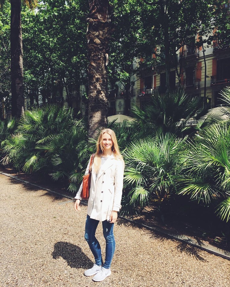 Picture of Lilly Lueesse