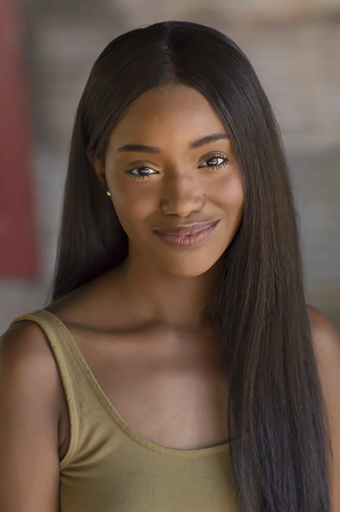 Image of Chelsie Robinson