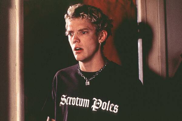 Listal - List the stuff you love! Movies, TV, music, games and books