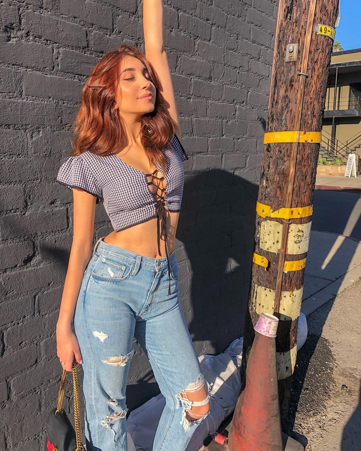 Picture of Jennessa Rose