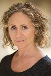 Alison Dowling picture