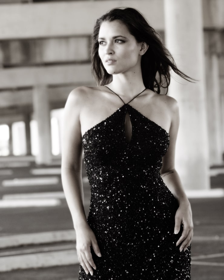 Picture of Elle LaMont