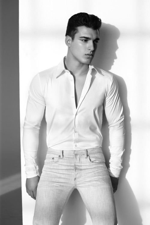 Picture of Matthew Evangelisti