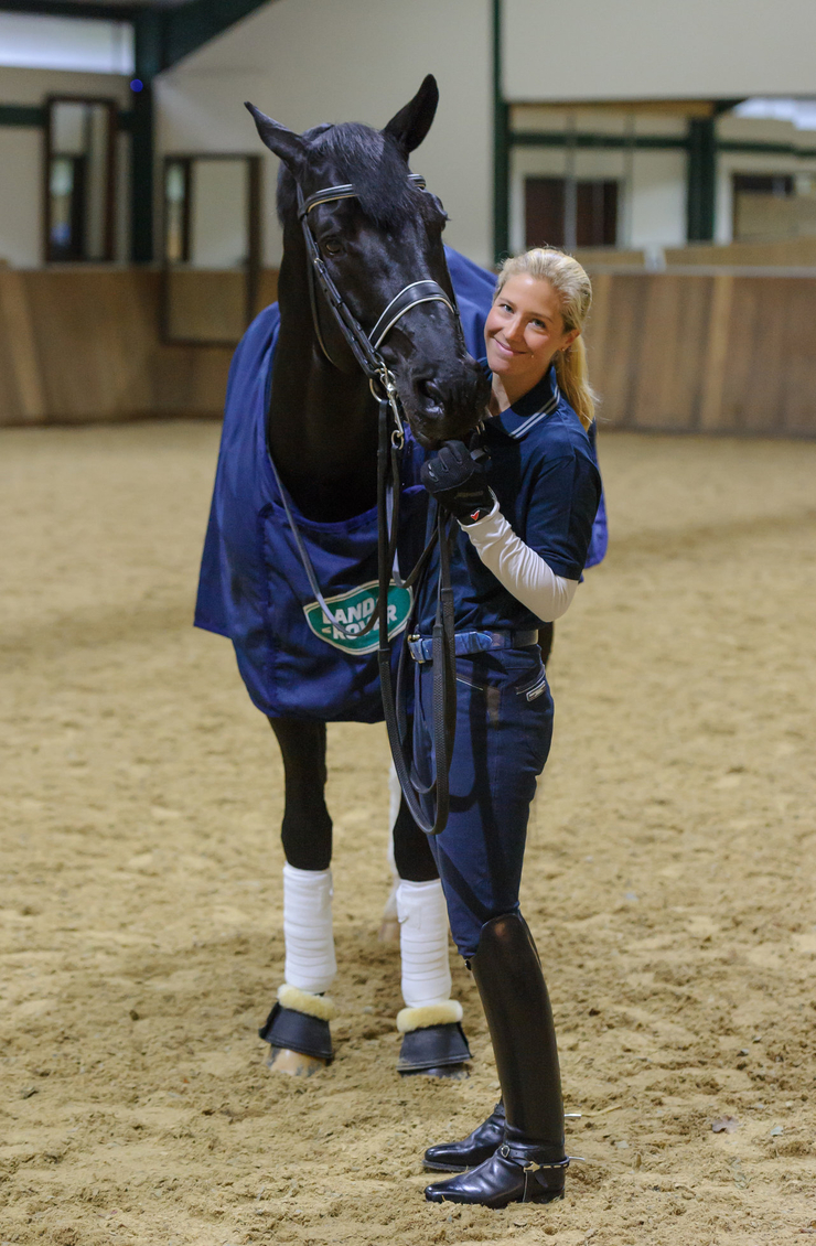 Picture of Laura Tomlinson