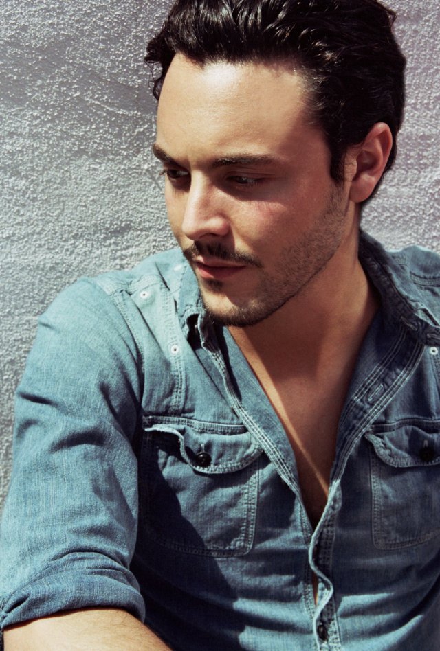 Picture of Jack Huston