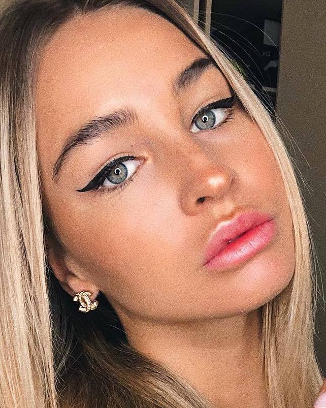 Picture of Madi Edwards