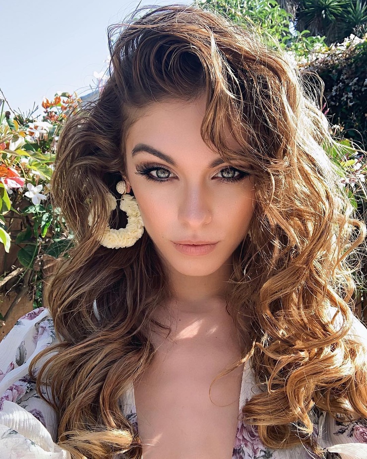 Picture of Carmella Rose