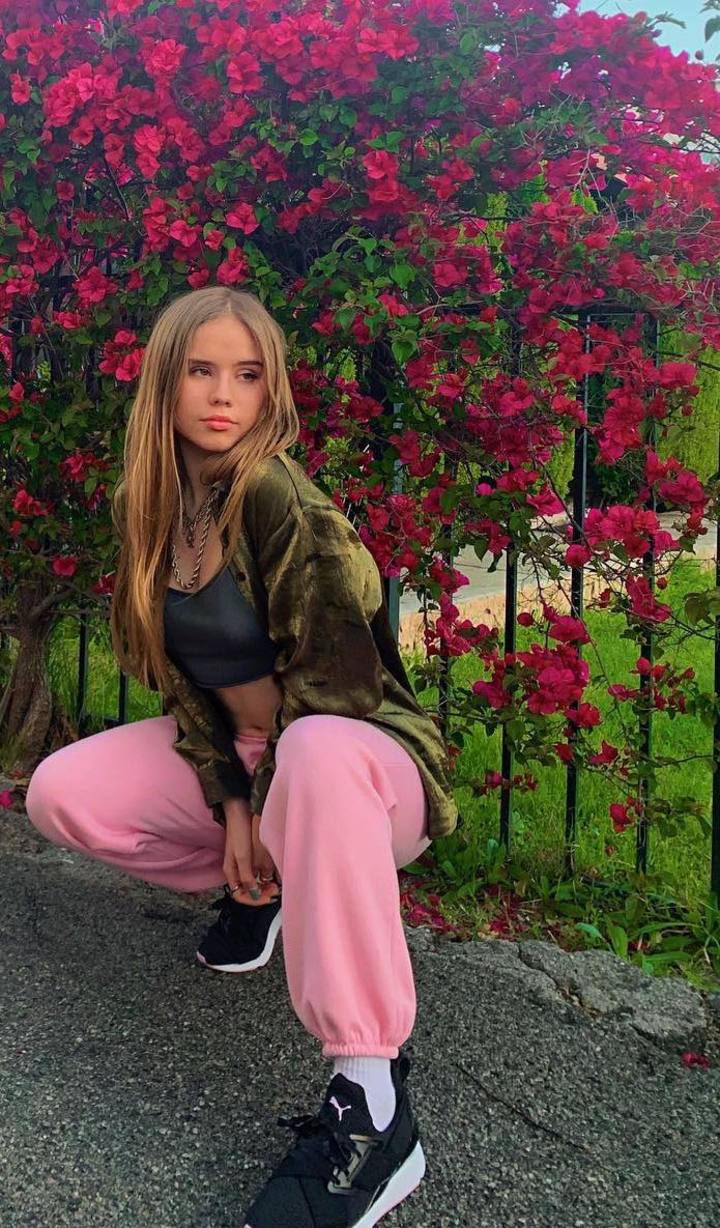 Lexee Smith picture