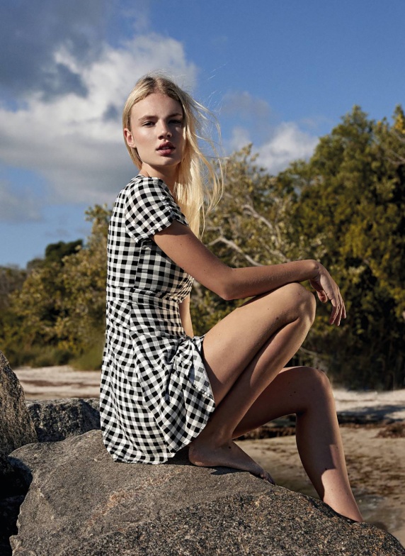 Amber Ten Broeke image