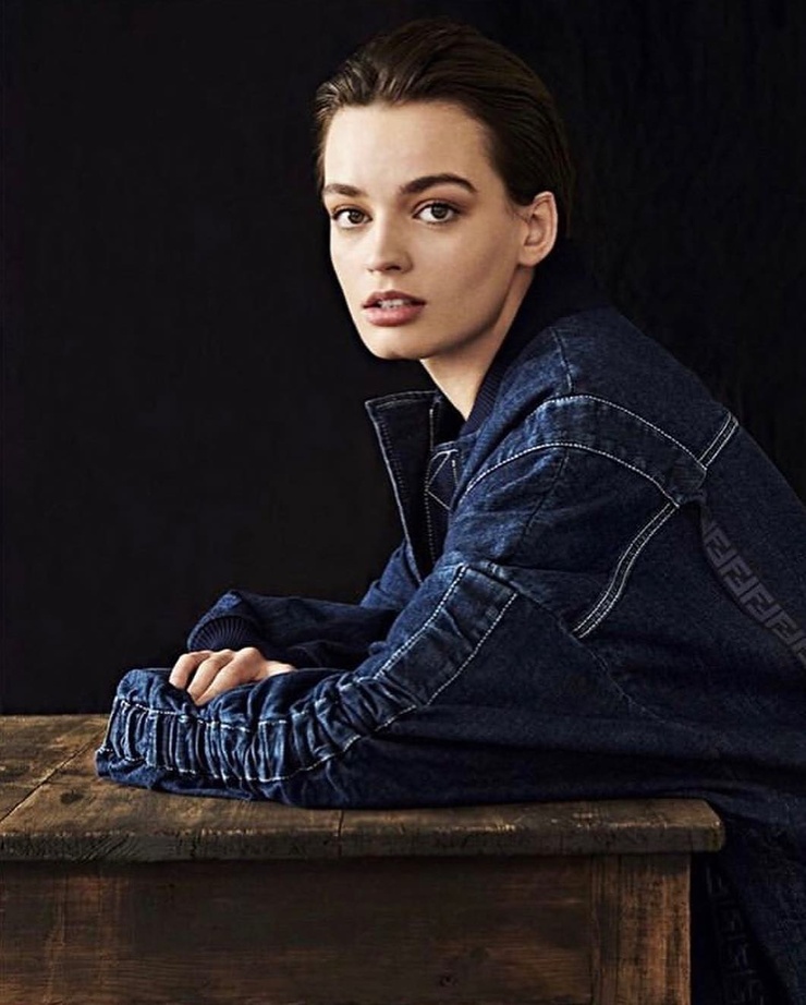 Picture of Emma Mackey