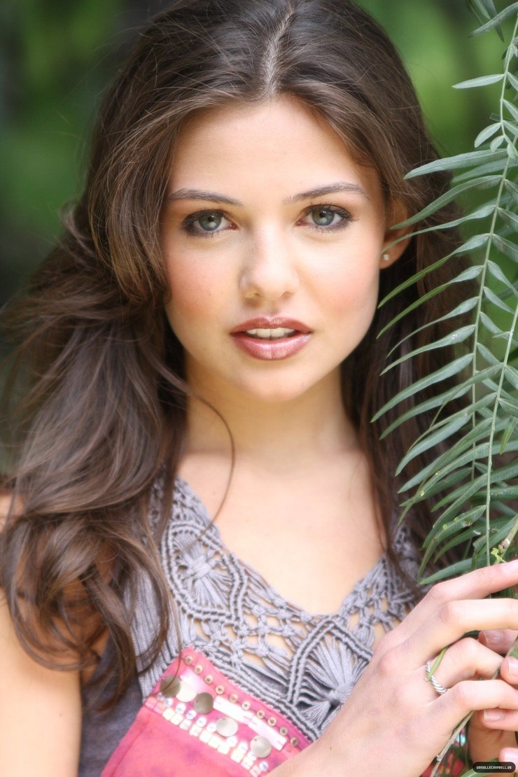 Picture of Danielle Campbell