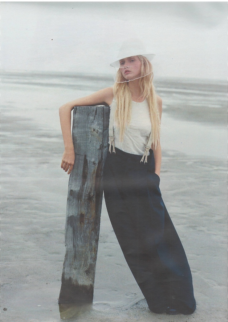 Grazia Italy 8 June 1999/Sanja Scans