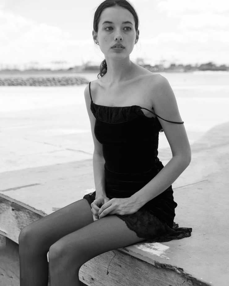 Picture of zoe stowers