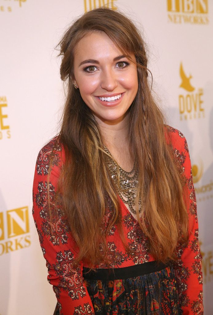Lauren Daigle image