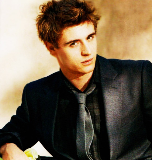 Image of Max Irons