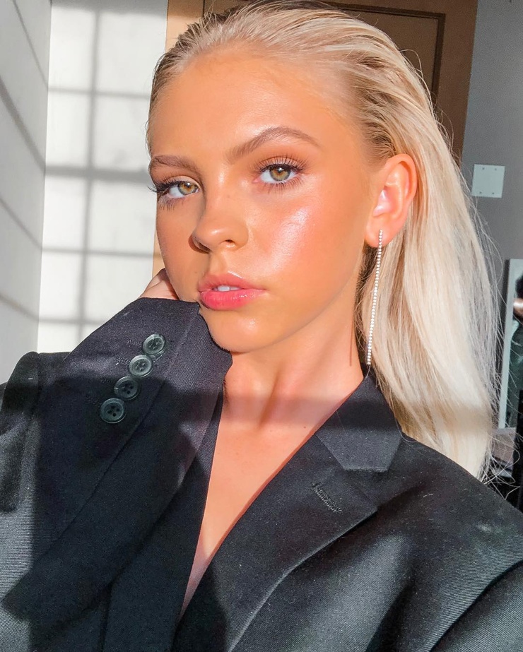 Picture of Jordyn Jones