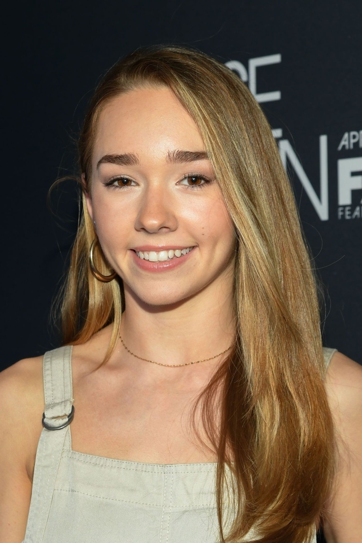 Picture of Holly Taylor