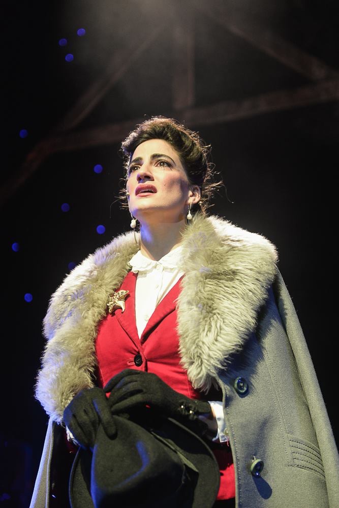 Image of Rona-Lee Shim'on