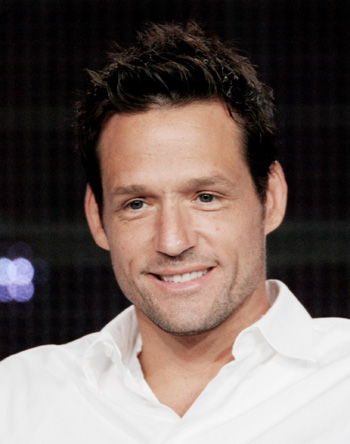 Josh Hopkins image