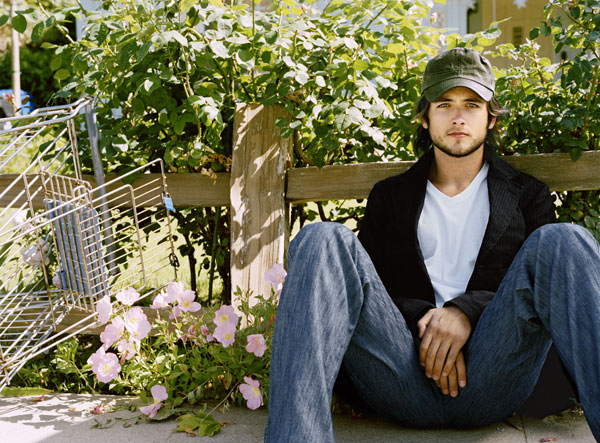 Picture of Justin Chatwin